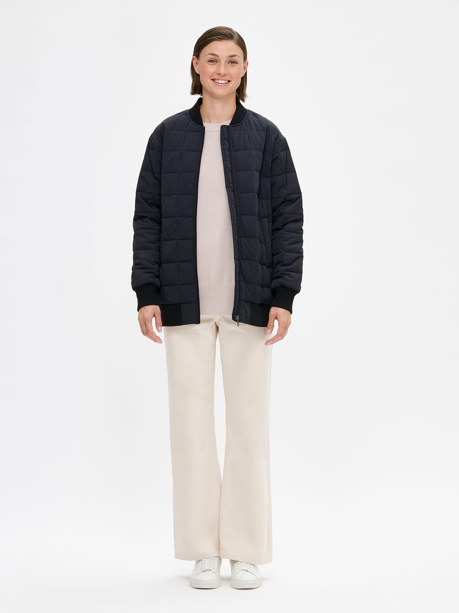 MERJE quilted bomber jacket with light insulation - Black | Nanso